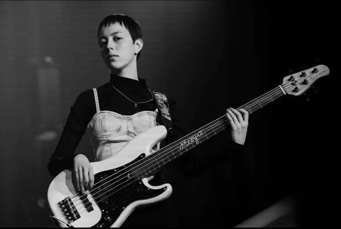 Maya Márquez Calle - The Buzz