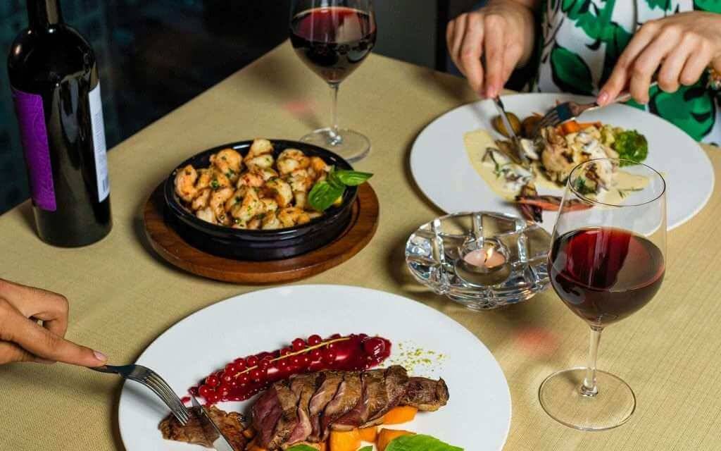 Winemakers Dinner Series: Wine & Dine - The Buzz