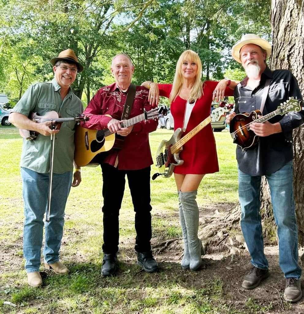 Evangeline Bluegrass - The Buzz